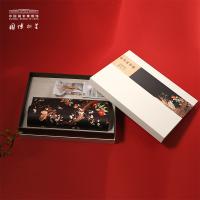 China Upgrade Your Activities with This Wireless Mouse and Silk Mouse Pad Gift Box Set for sale