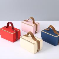 China Silk Screen Printing Exquisite Handheld Gift Box for Christmas Birthday and Flower Gifts for sale