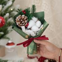 China Festive Christmas Bouquet with Dried Flowers and Cotton Target End User Travel Agency for sale