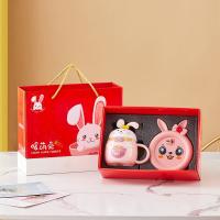 China Collectible Cute Rabbit Embossed Thermostatic Cup Set Heating Warm Cup and Warm Coaster for sale