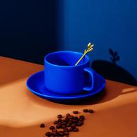 China Exquisite Klein Blue Ceramic Flower Coffee Cup and Plate Set for Customized Logo Printing for sale