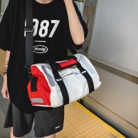 China Office Products Dry and Wet Separation Crossbody Bag Perfect for Fitness Enthusiasts for sale