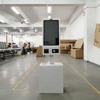 China 32 Inch Self Service Ordering Kiosk Face Scan Kiosk Billing Machine Intelligent For Shop for sale