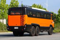 China New 6WD 21-Seat High-End Luxury Off-Road Bus_Dongfeng 210HP All-Wheel Drive Right-Hand Drive Minibus_6×6 Forest Firefighter Personnel Transport Vehicle for sale