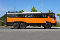 China New 6WD 21-Seat High-End Luxury Off-Road Bus_Dongfeng 210HP All-Wheel Drive Right-Hand Drive Minibus_6×6 Forest Firefighter Personnel Transport Vehicle for sale