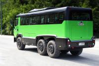 China Dongfeng 6×6 25-Seat Off-Road Passenger Bus _ Commercial Urban and Basic Configuration Rural Village Shuttle Minibus for Export _ 6*6 Forest Firefighting Troop Carrier for sale