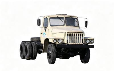 China 6x6 Long Nose EQ2082E6D Hero Truck - Dual Fuel Tank 2.5T Three Axle Vehicle - 44100N Winch Offroad Export Chassis for sale
