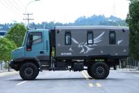 China 4x4 Off-Road Multi-purpose Square Cabin Personnel Carrier for sale