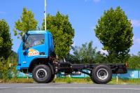 China 4×2 Flat‑Head Heavy‑Duty Truck Chassis For Export Modification for sale