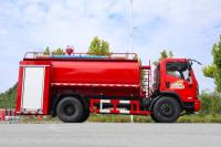 China 4x2 170HP 7m³ Export Water Tank Fire Truck for Overseas Fire Rescue & Road Maintenance for sale