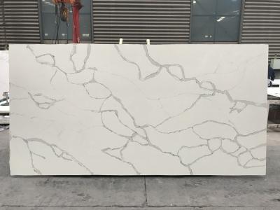 China Big Slab Size Calacatta Quartz Countertops Strong Temperature Resistant for sale