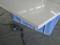 China Durable Bathroom Vanity Tops Solid Surface White Quartz Bathroom Countertops for sale