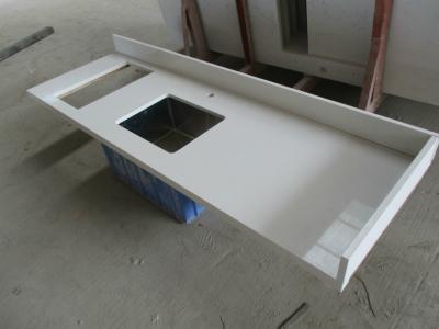 China Scratch Resistant Engineered Stone Kitchen Countertops 7 Mohs Hardness for sale