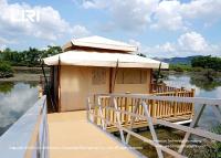 China Outdoor Waterproof Luxury Pattaya Glamping Hotel Tents Double Roof Design for sale