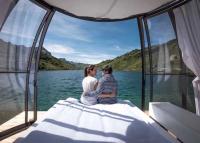 China Indoor Transparent Crystal Palace Party Glamping Tent for sale