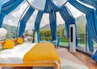 China Polycarbonate Aeronautical Aluminum Transparent Dome House With Bedroom Bathroom for sale