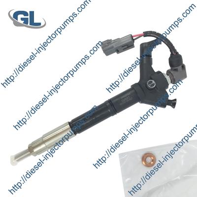 China Denso Diesel Fuel Injector 23670-26020 23670-29105 23670-26011 23670-29055 23670-0R040 23670-0R041 295900-0110 for sale