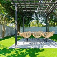China UV Resistant Uv Resistant Artificial Turf / Premium Lawn Turf With Drainage Holes for sale