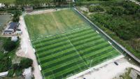 China 16.5 Stitches Artificial Football Turf With Rubber Granules Quartz Sand Effective Drainage System for sale