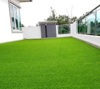 China 100% Drainage Artificial Grass 1.57 Pile Height 18900 Density PP Woven Bag for sale