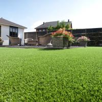China Fireproof Artificial Grass Turf With 40mm Pile Height Landscaping PE Synthetic Turf for sale