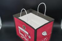 China OEM / ODM Custom Printed Paper Bags White Twisted Handle Paper Bags for sale