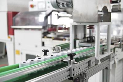 China Full Automatic Thermal Paper Slitting Rewinding Machine 300m/Min for sale