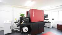 China Hybrid Modular Patterm Piezoeletric Inkjet Label Printing Machine for sale
