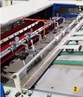 China Large Format Local Glazing UV Varnishing Machine 6200PCS/H for sale