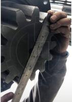 China EX200-5 EX210-5 EX225USR Swing Reduction Gearbox 9148922 Swing Gear For Hitachi Slew Gearbox for sale