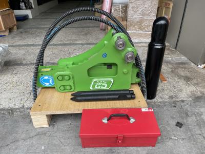 China SB81 SB70 SB43 SB50 SB60 SB10 Excavator Parts Accessory Attachment Side Type Hydraulic Breaker Hammer for sale