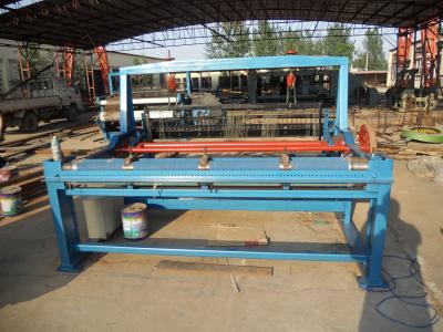 China Semi Automatic Crimped Wire Mesh Weaving Machine 30times/min 14mm for sale