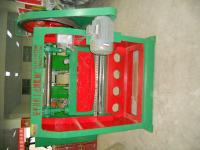 China Feeding And Cutting Expanded Metal Mesh Machine Roll Type Energy Saving for sale