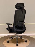 China CEO Swivel Mesh Office Chair With Adjustable Headrest for sale