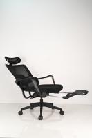China Footrest gaming recliner chair with 165 degree recline for sale