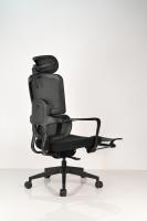 China Footrest gaming recliner chair with 165 degree recline for sale