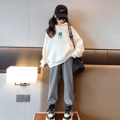 China Autumn Winter Little Girls Clothes Thickened Sport Beige White Two Piece Hoodie Set for sale