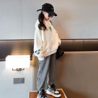 China Girls Beige Cartoon 2 Piece Hoodie And Jogger Set Autumn Winter for sale