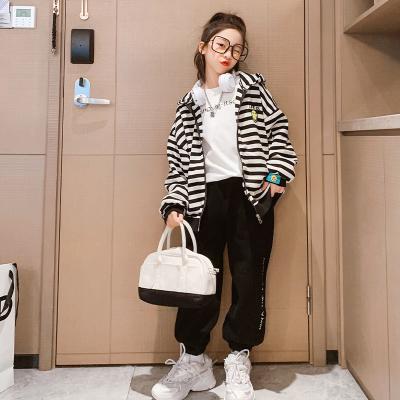 China Childrens Zip Up Black And White Striped Hoodie Smiley Face Printed for sale
