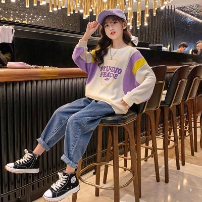China Delicate Letter Print Children Clothing Set Girls Matching Top And Trousers Set for sale