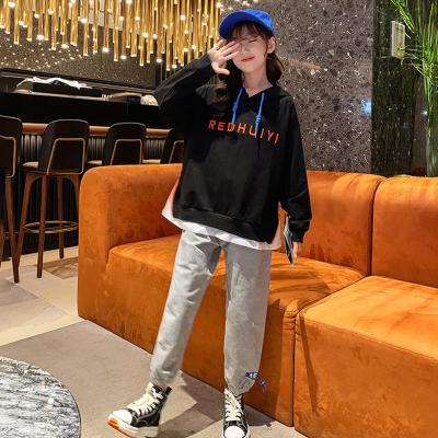 China Long Sleeves Embroidered Hoodie Children Clothing Set Velvet Thickening for sale