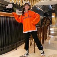 China Long Sleeves Embroidered Hoodie Children Clothing Set Velvet Thickening for sale