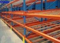 China 500-800kgs Carton Flow Rack Plastic Roller Sliding Shelves System Customized Dimension for sale