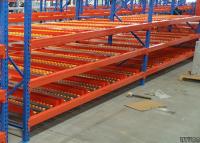 China FIFO Carton Flow Rack Corrosion Protection First - In First - Out Garage Shelves for sale