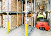 China Warehouse 4000kgs/Pallet Q345 SS400 Drive In Rack System for sale