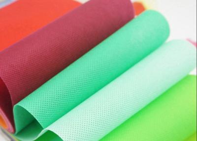 China Breathable 100% PP Spunbond Non Woven Fabric High Strength For Environmental Bags for sale