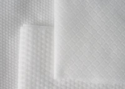 China Eco Friendly Recyclable Spunlace Nonwoven Fabric Embossed For Wipes for sale