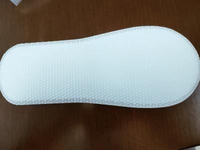 China Insole PP Non Woven Fabric Tough Durable 10-100gsm With Bubble Grain for sale
