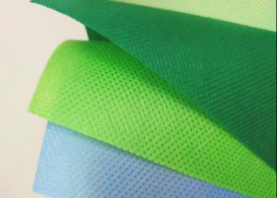 China Green And Red 100% PP Nonwoven Fabric Spunbond For Shopping Bags for sale