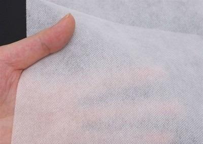 China Agricultural PP Nonwoven Fabric Cold Proof Keep Warm Frost Cover for sale